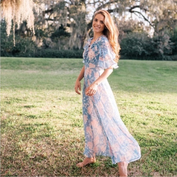 Gal Meets Glam | Dresses | Gal Meets Glam Shelby Blue Floral Maxi Dress ...